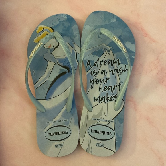 Havaianas | Shoes | Havaianas Cinderella Flip Flops | Poshmark